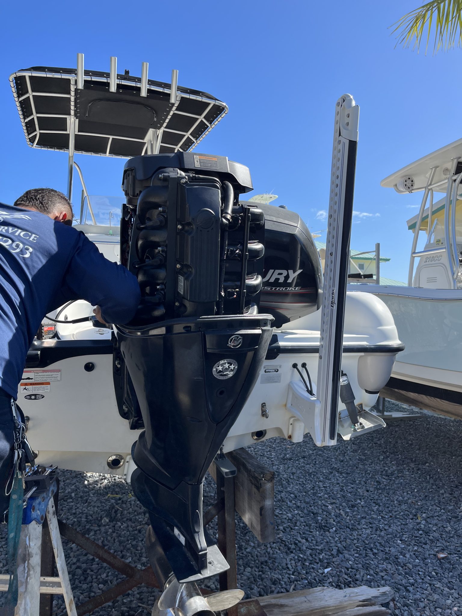 Best Power Pole Installation for Boats in Florida Upper Keys