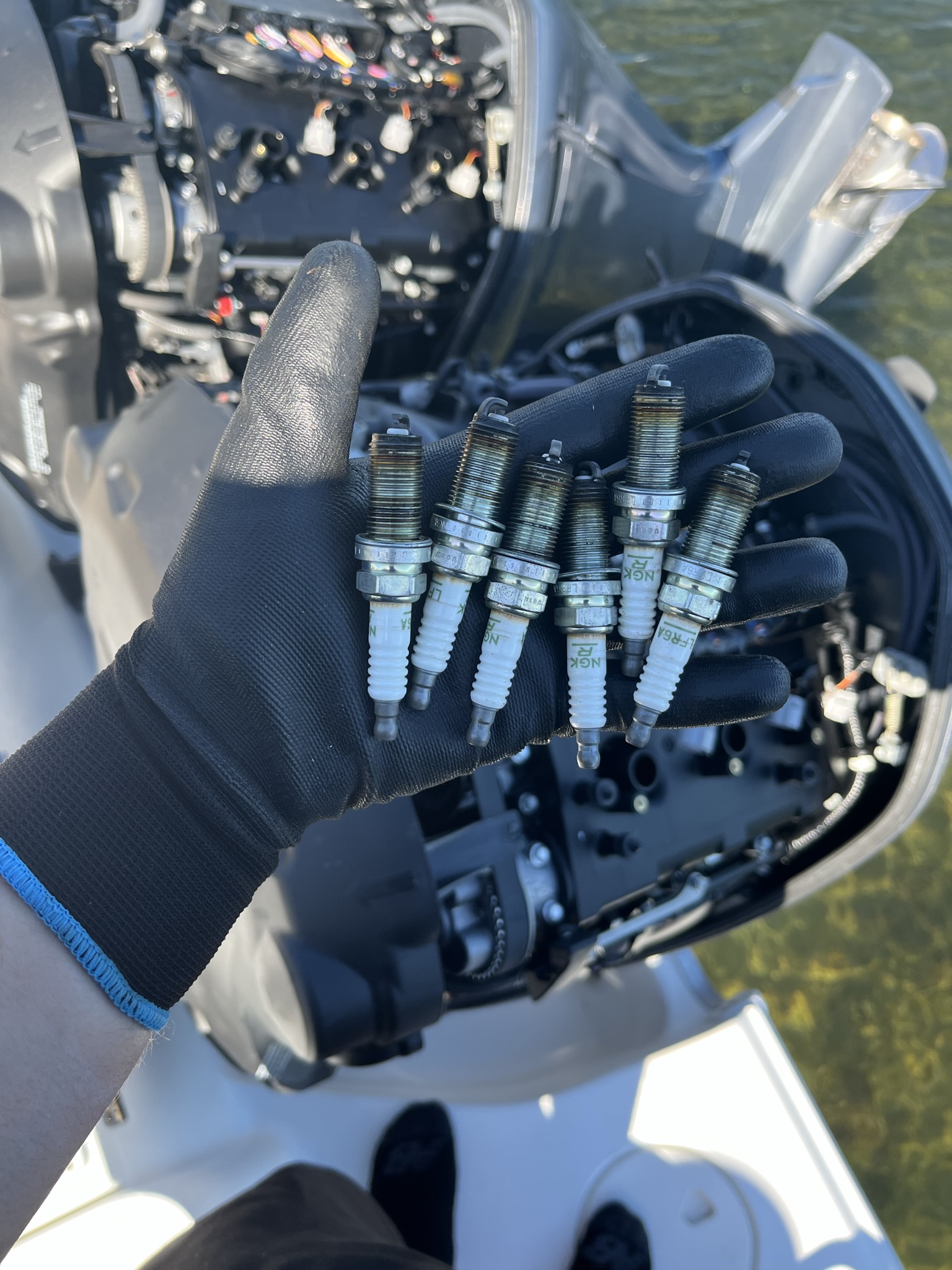 Outboard Engine Services - Repair and Maintenance